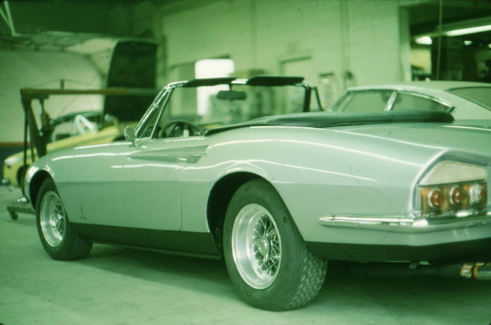 Stephen Mitchell: Ferrari 365 California spider