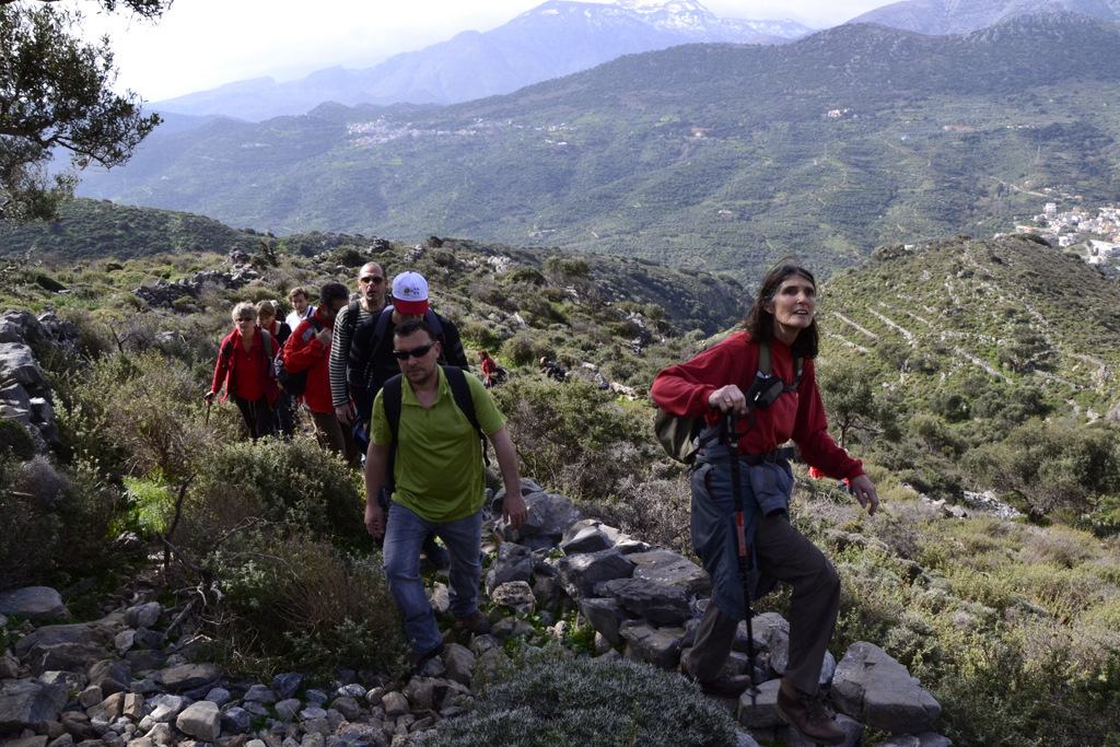 EXPLORE MOUNTAINS: ΠΕΖΟΠΟΡΙΑ ΝΕΑΠΟΛΗ-ΜΟΝΟΠΑΤΙ ΠΡΟΣ ΚΟΥΡΟΥΝΕΣ-ΑΡΧΑΙΑ ΔΡΗΡΟΣ