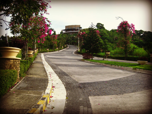 Splendido Taal Country Club Side Trip Tour