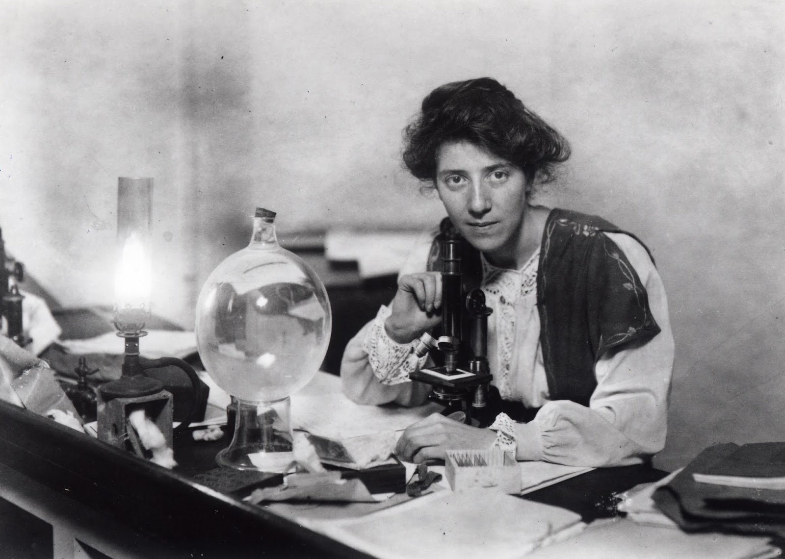 Mujerícolas: Marie Stopes.Paleobotánica, investigadora y pionera en el ...