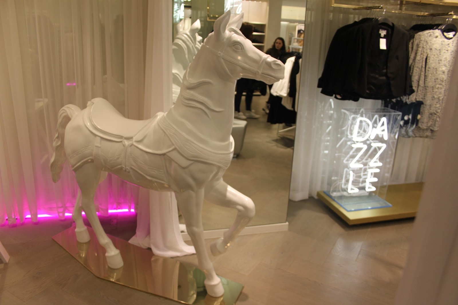 H&M Re-Launch Party | JEAULINA CATO