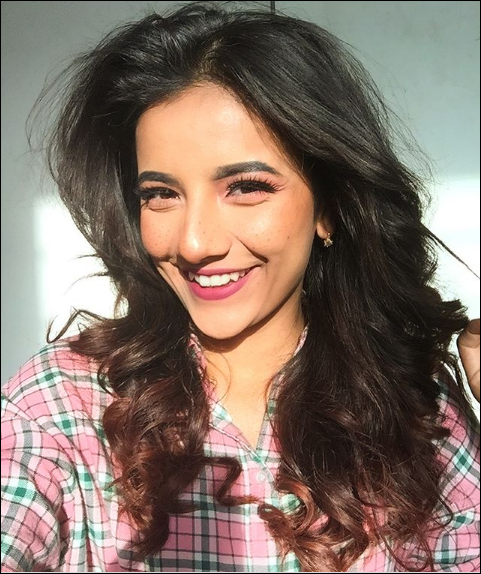 Mrunal Panchal Age, Birthday,Family and Biography:- - Celebs Life