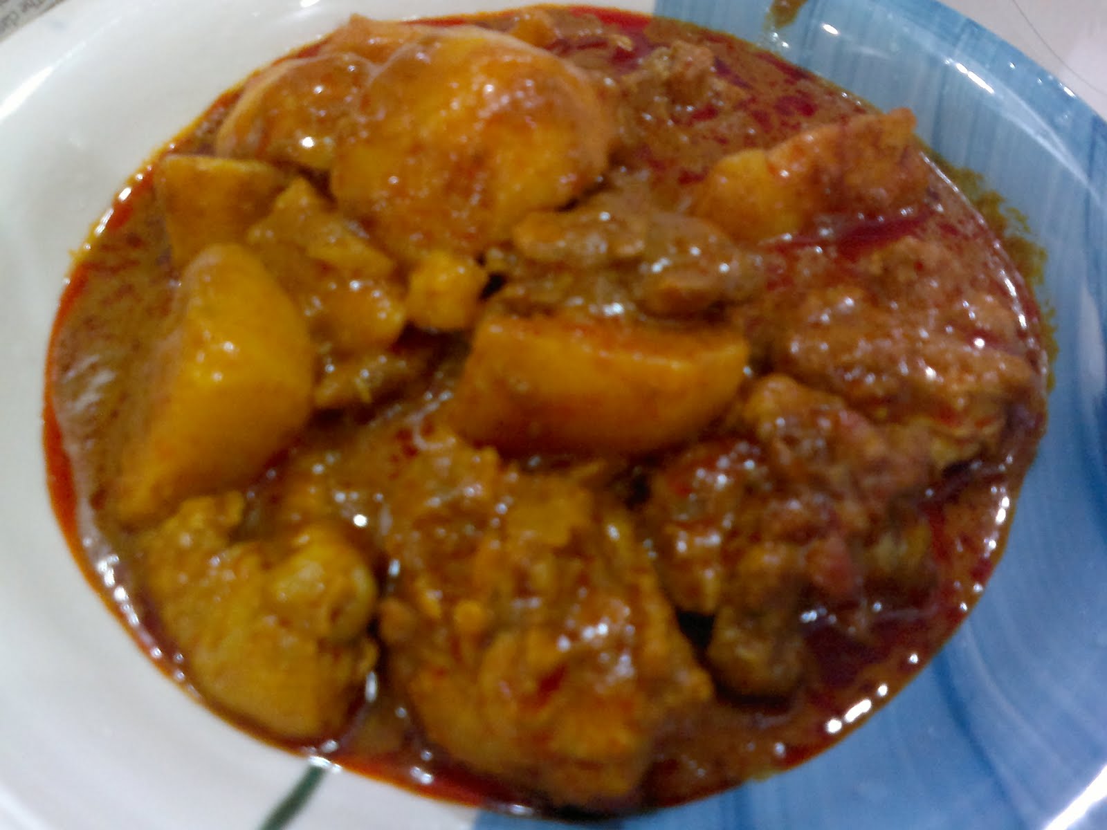 Jes's Deli Corner: Steamed sponge bun with curry chicken