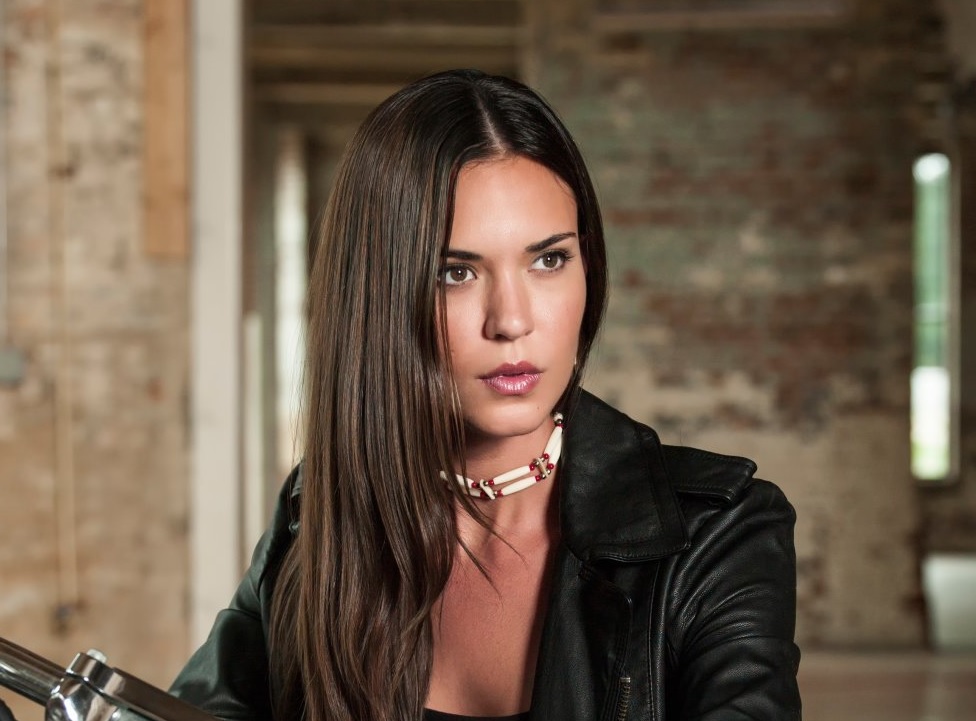 Damn Good Coffee And Hot Supergirl Casts Odette Annable As Reign