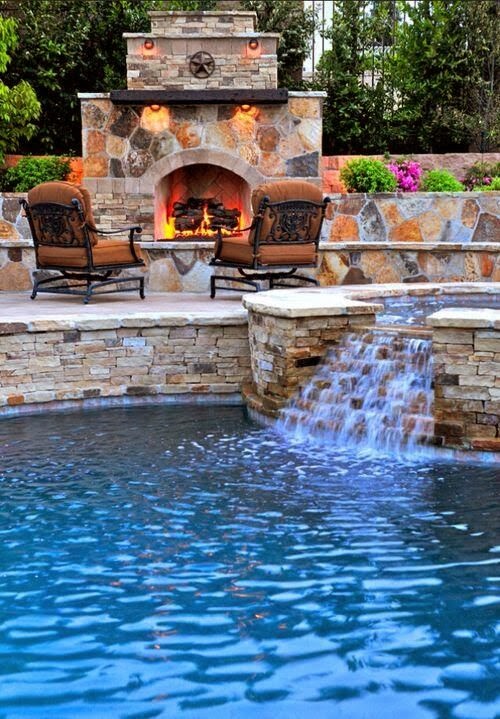 Pics Actually: Most Beautiful Backyard Ever!