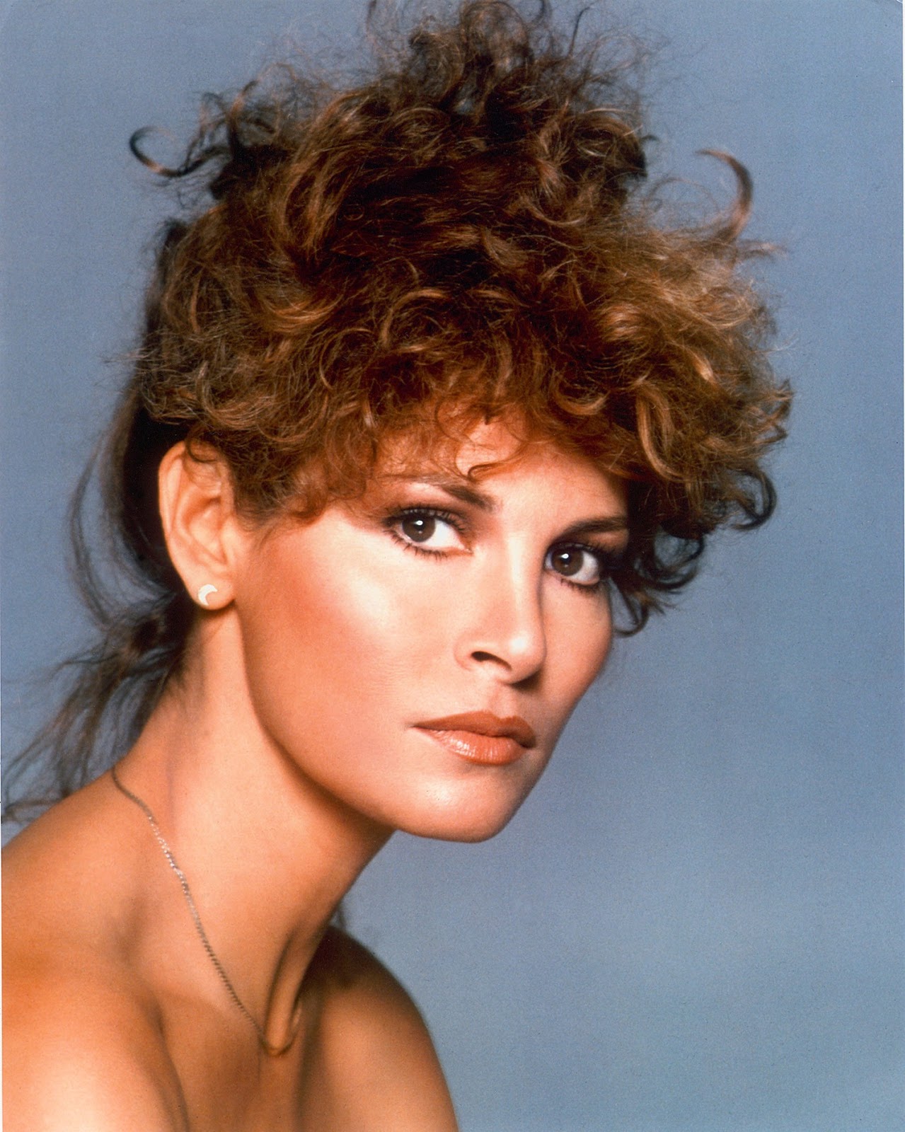 Dazzling Divas: Photo Portret Raquel Welch