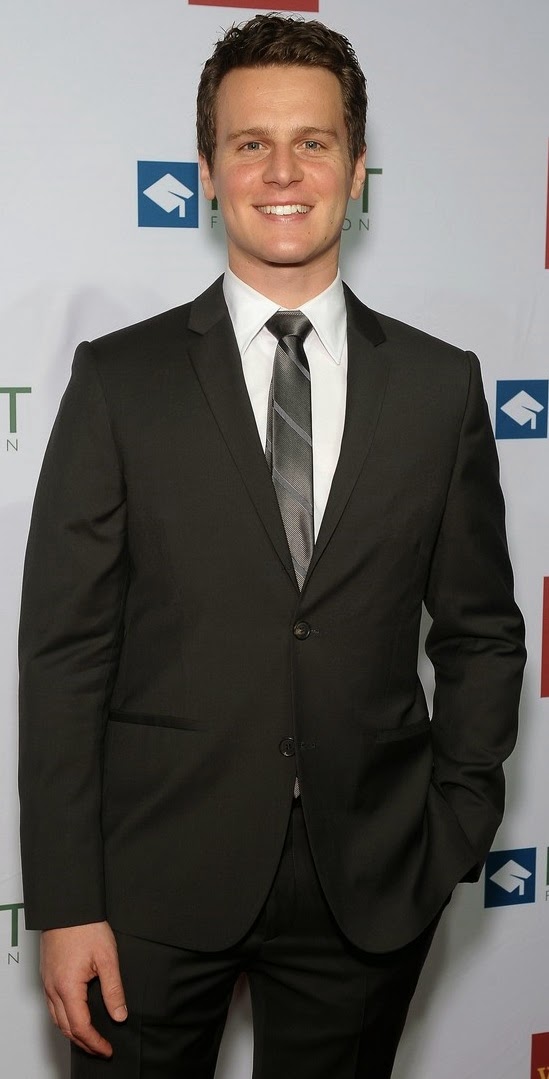 VJBrendan.com: Jonathan Groff at the Point Foundation’s Annual Gala in NYC