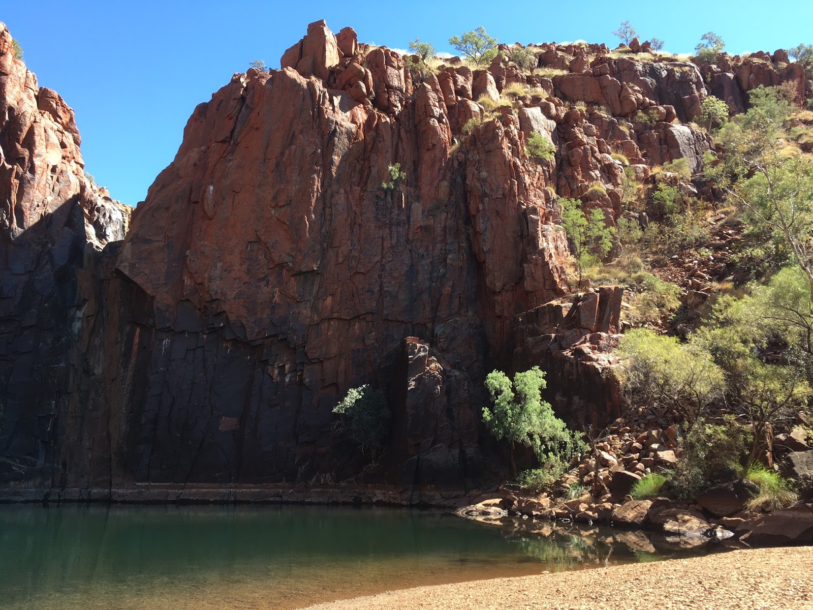 shifting horizons: Millstream Chichester National Park