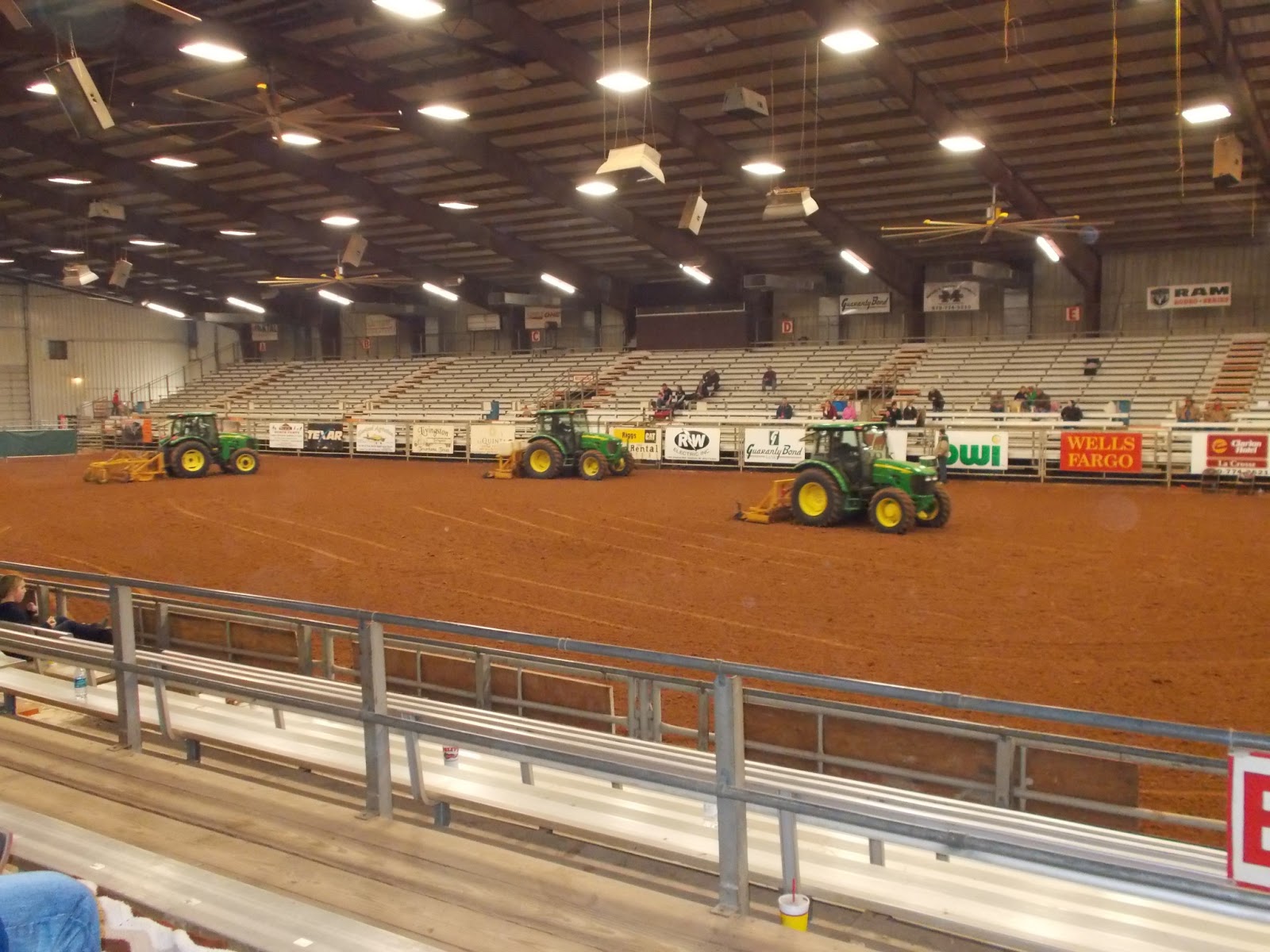 Simple, But Fabulous: Lucky Dog Barrel Race - Texarkana