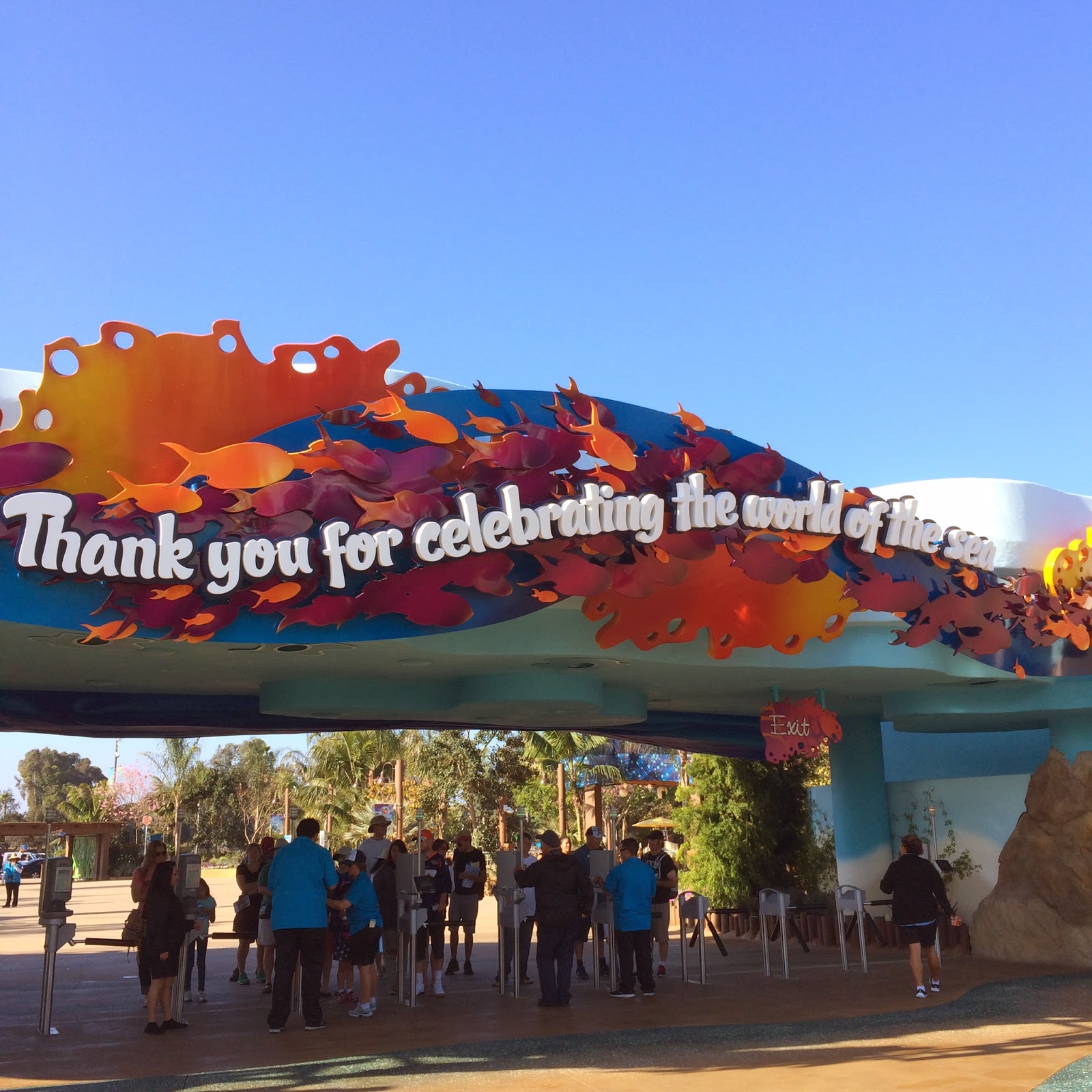 Happy Hour Mom: SeaWorld Celebrates 50 Years of Family Fun!