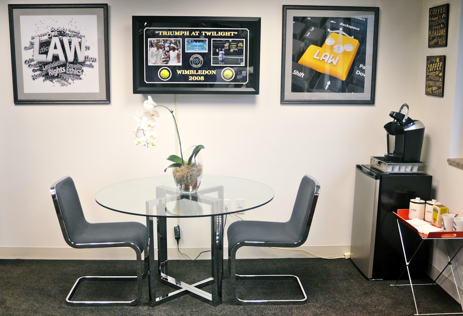 Live Laugh Decorate: An office inspired by tennis, orange and alligators?