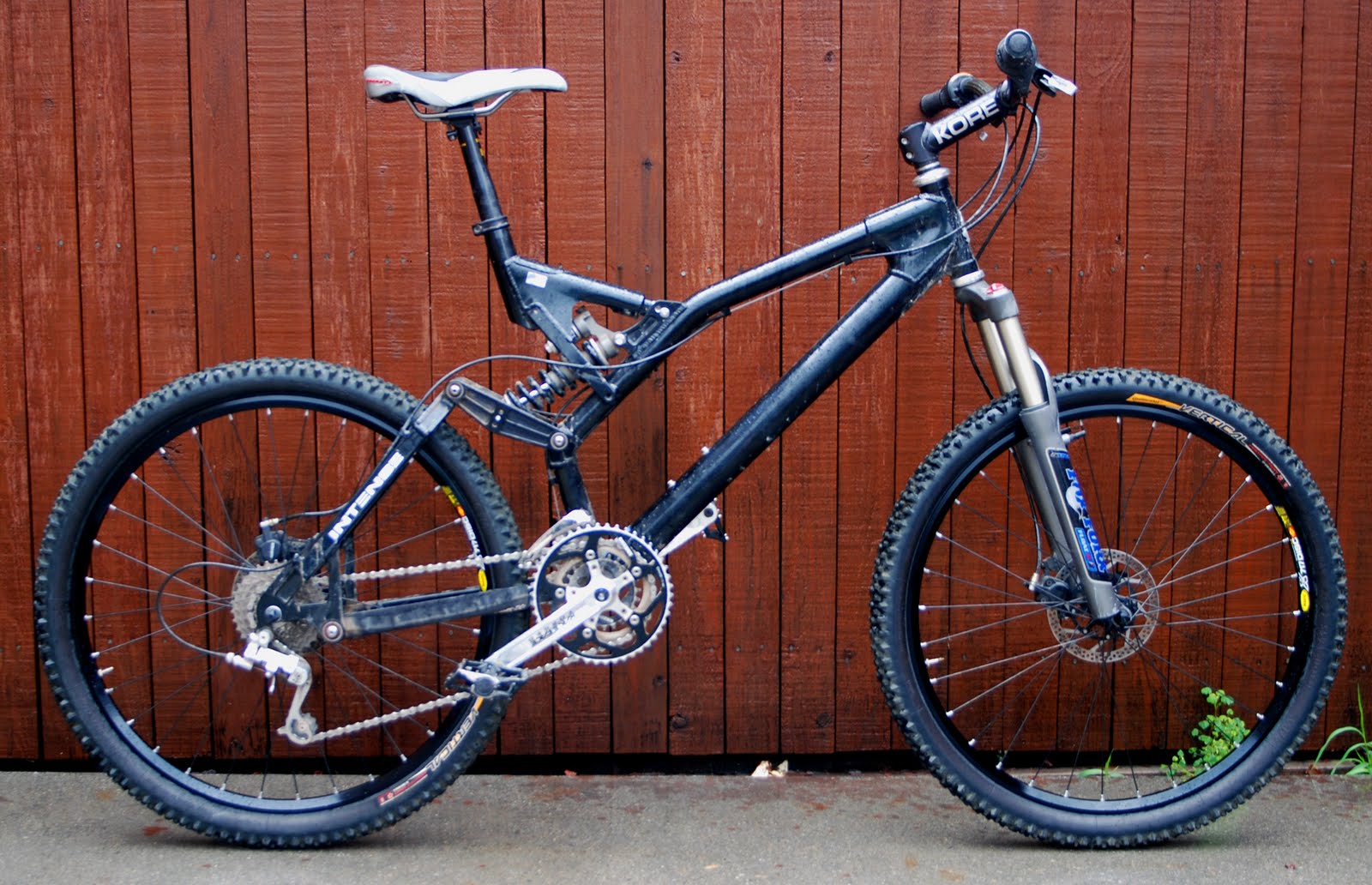ANEX BICYCLES: Intense Uzzi SLX (20")