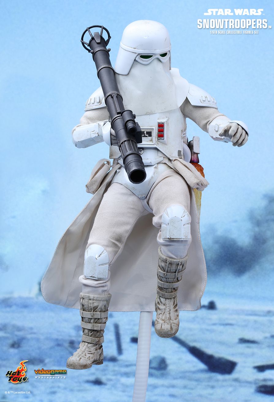 Stormtrooper: HotToys - Snow Trooper Battlefront