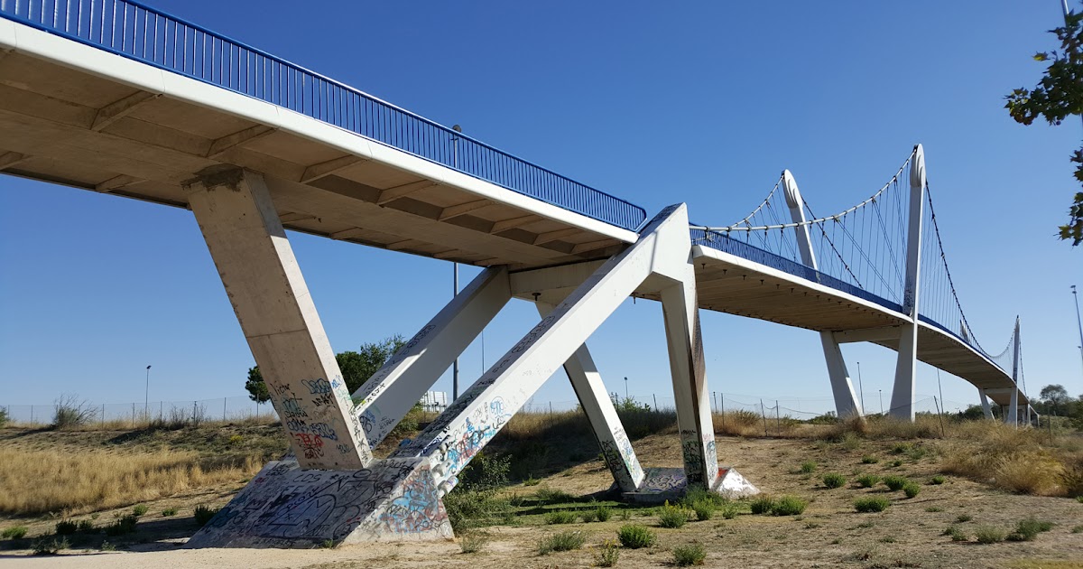 The Happy Pontist: Spanish Bridges: 2. R-3 Footbridge, Madrid