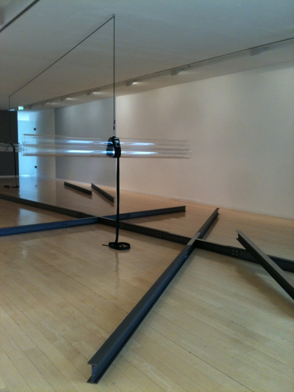 MONOCHROMATIC AXONOMETRIC: Stachon: Body, Space, Volume