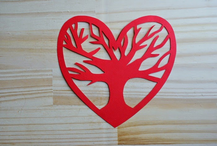 DIY HANGING HEART-TREE CARDBOARD DECORATION | Francine's Place