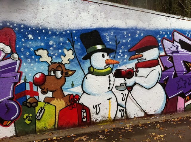 Gargoyles & Graffiti: Graffiti Christmas