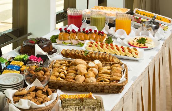 ¡Romper coronas sin cortar cabezas!: Las comidas en reuniones y eventos ...