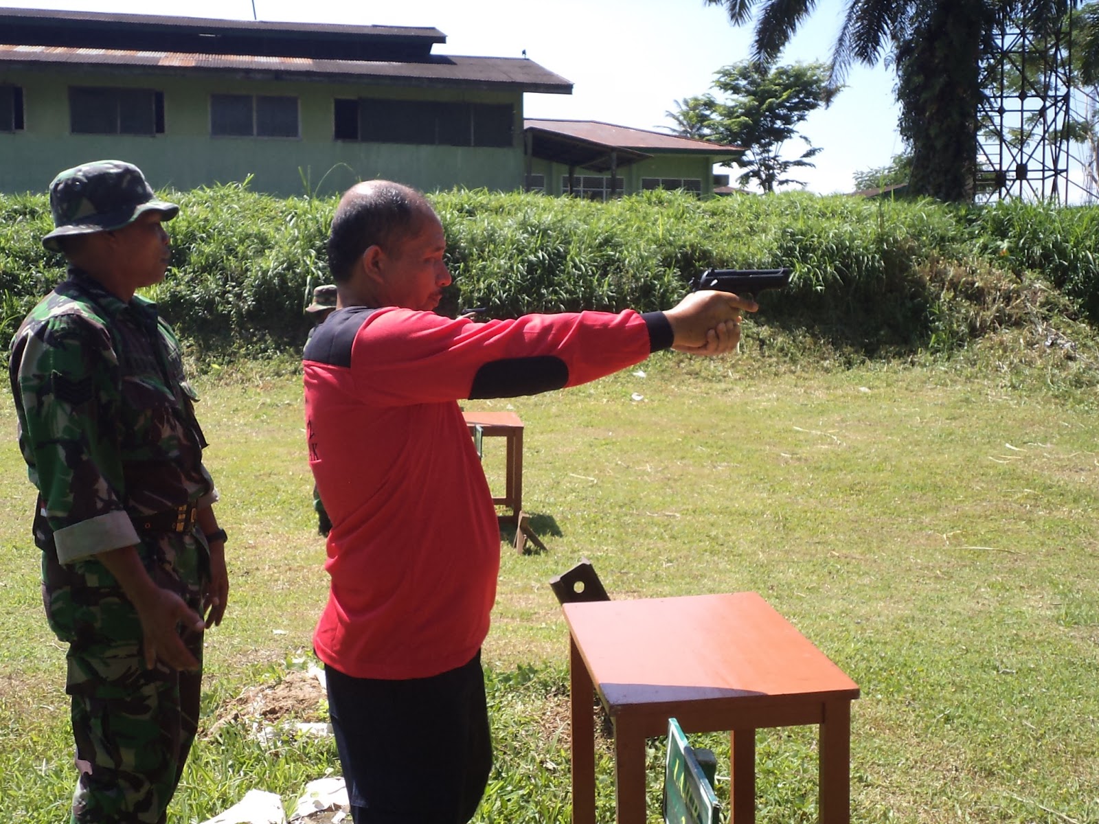 Latihan Menembak Tahun 2013 Rumah Tahanan Negara Klas IIB Padang Panjang