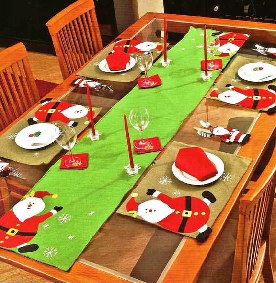 6 Ideas hermosas para hacer manteles navideños en fieltro ~ lodijoella
