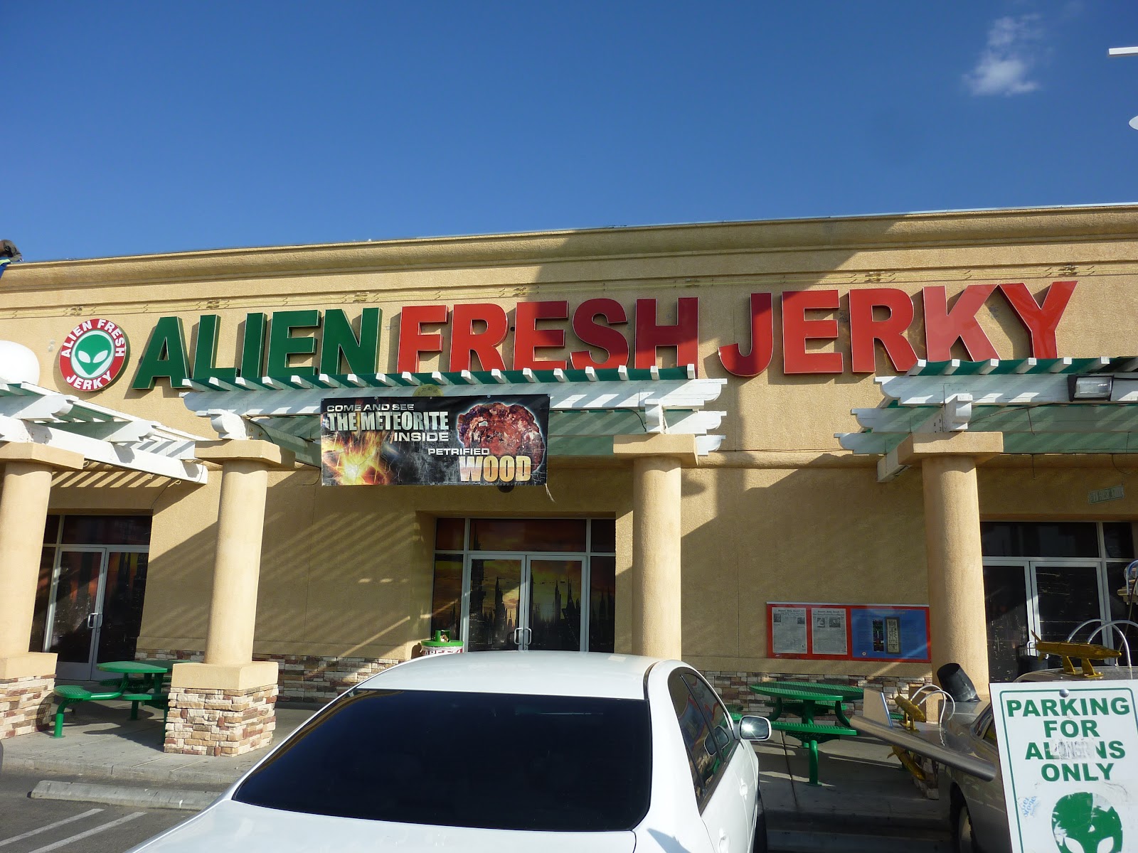 giagiammm: Alien Jerky