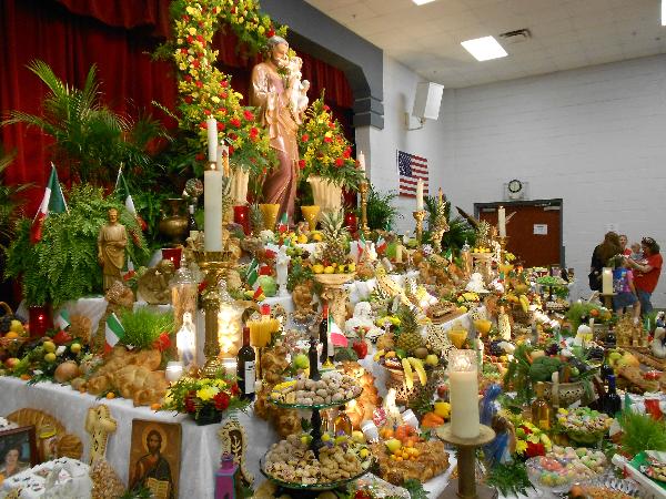 A Catholic Mom in Hawaii: History of St. Joseph's Altar