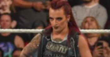 DivaTights-Women of Wrestling in Tights and Pantyhose: Ruby Riott`s Legs in Tights/Pantyhose 2