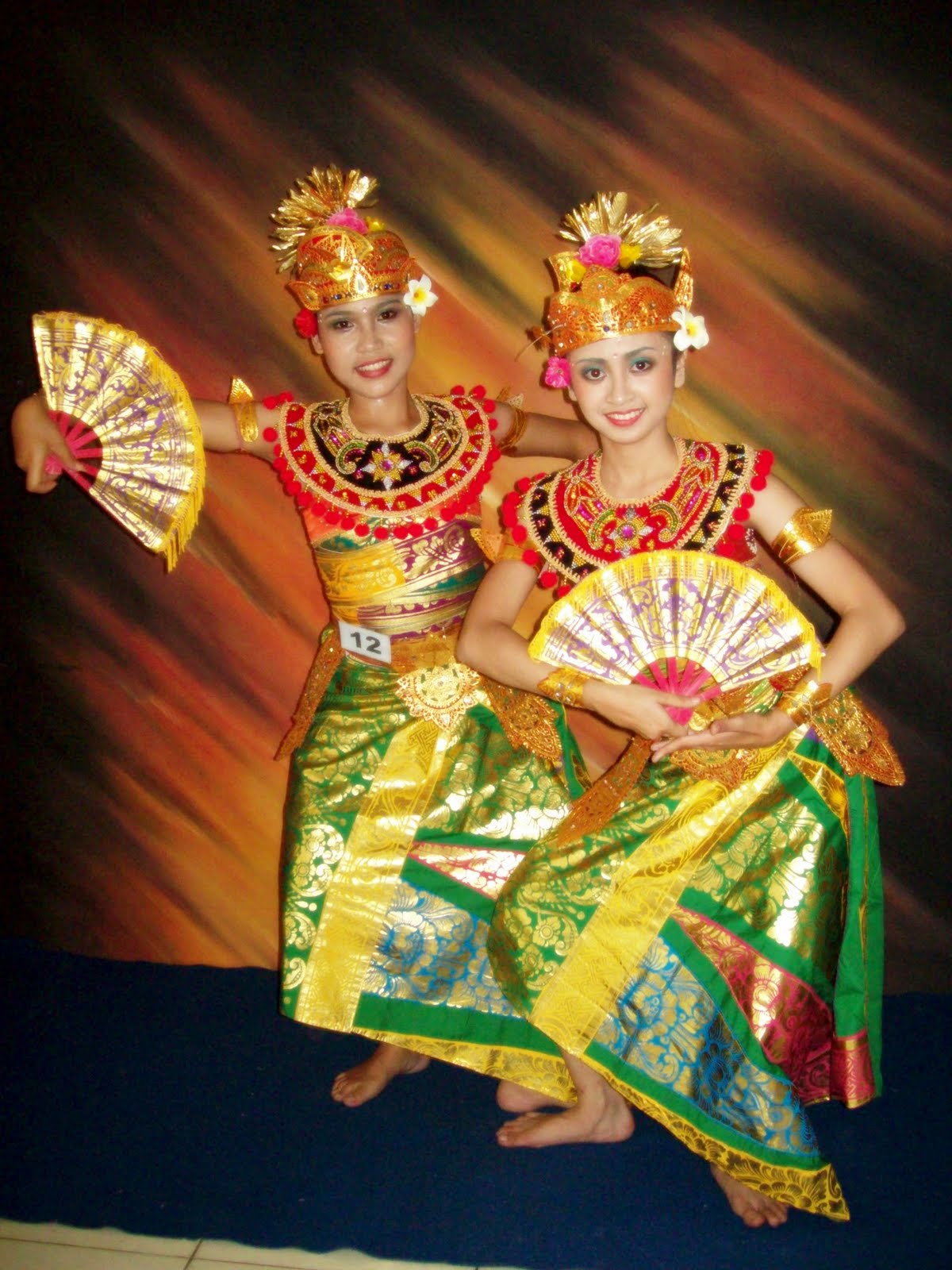 Rr Sari Nastiti: Tari Bali PANJI SEMIRANG (ujian SIWA NATA RAJA)