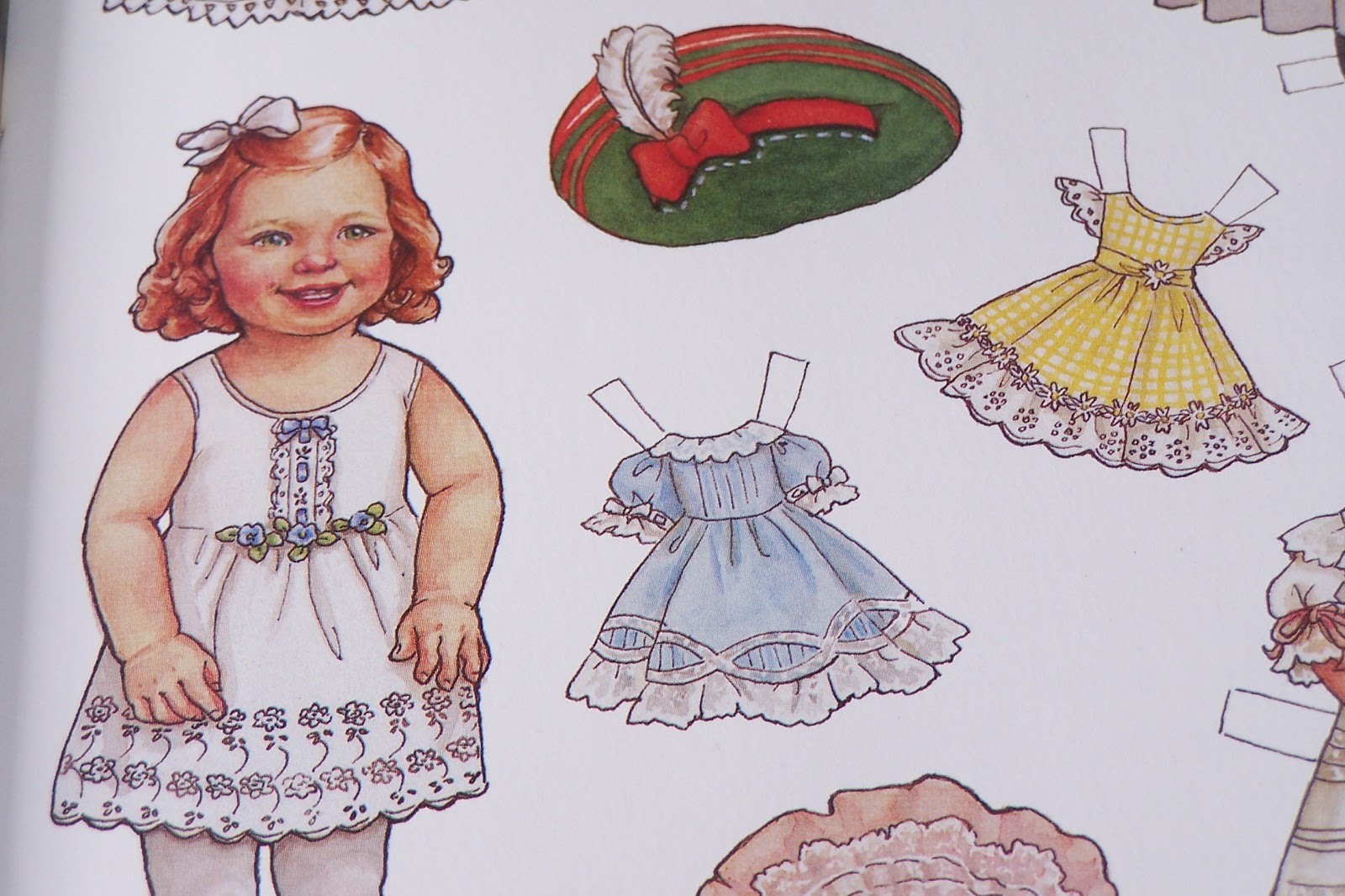 Lizzie's Arty Crafty 'n Dolls: Dolls! Lovely Paper Doll Op Shop Find