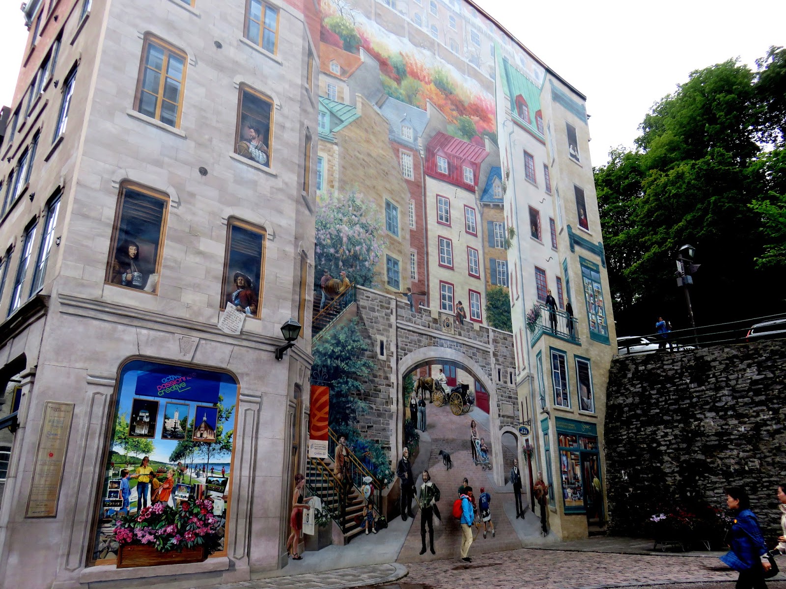 The Marmelade Gypsy: La Belle Quebec - The Murals