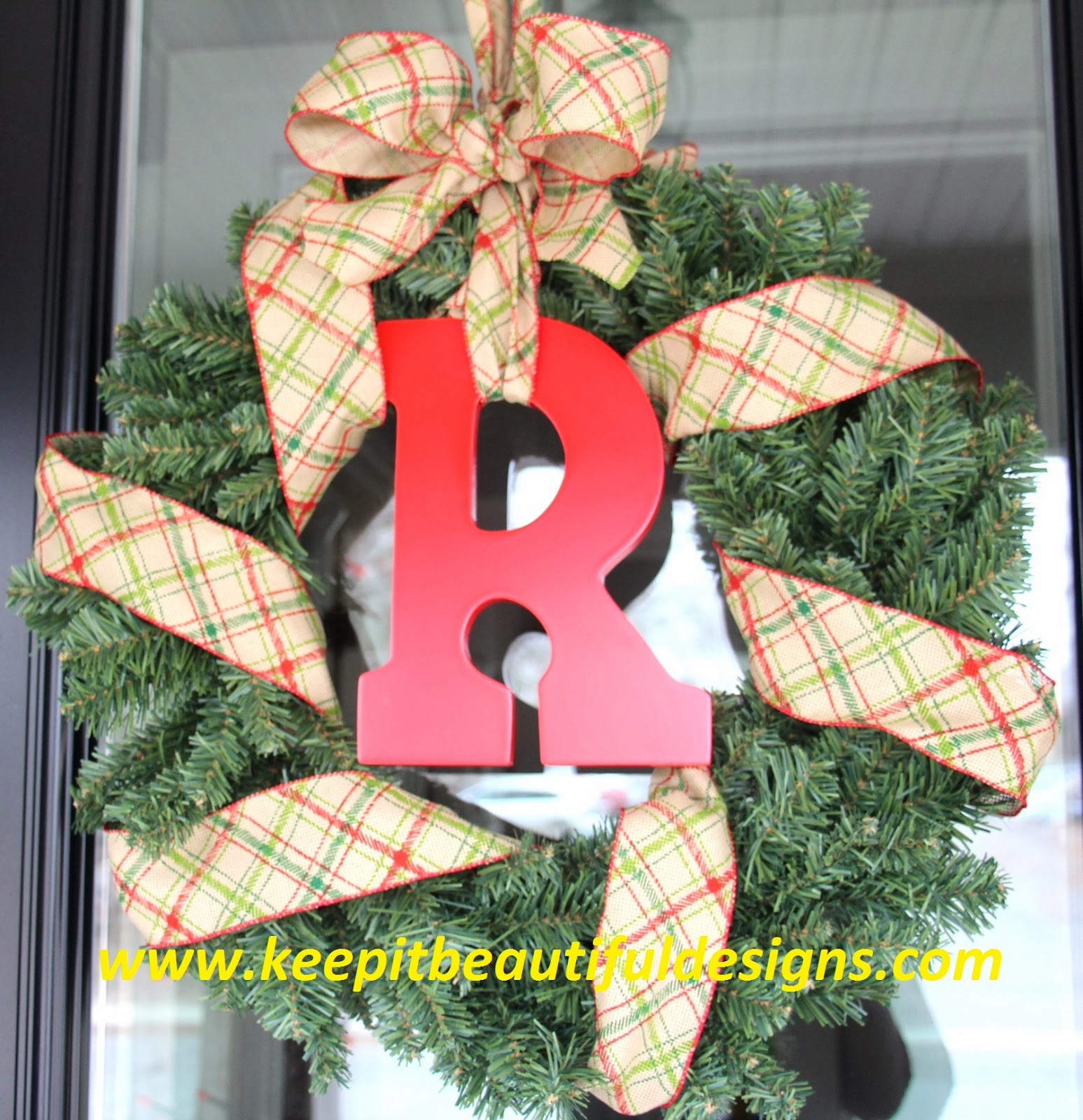 Keep it Beautiful Designs: Fabulous Friday: Christmas Monogram Wreath DIY!