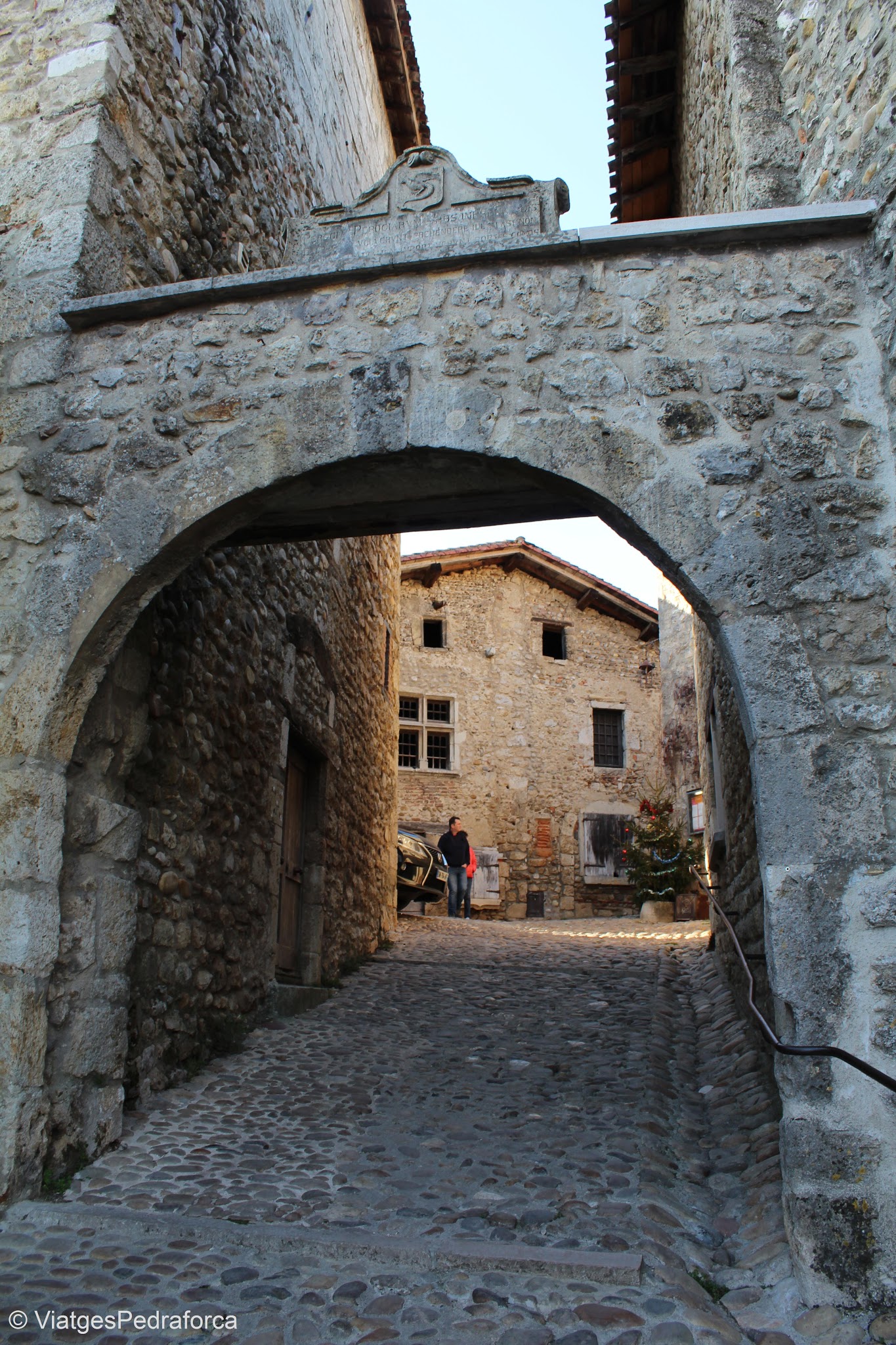 LA CITÉ DE PÉROUGES: LA JOIA MEDIEVAL DE RHÔNE-ALPES