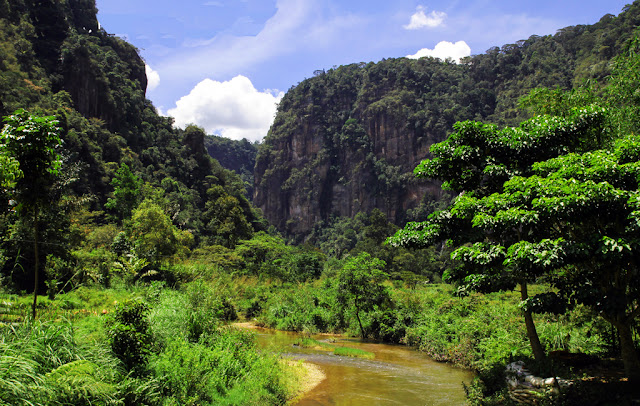 The Beauty Landscape of Indonesia: More about the Valley of Harau
