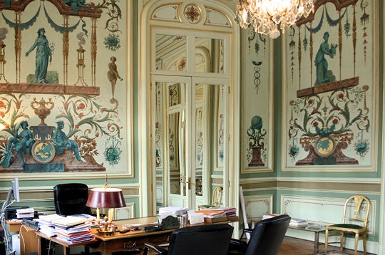 loveisspeed.......: Paris Residence by Alberto Pinto interiors...