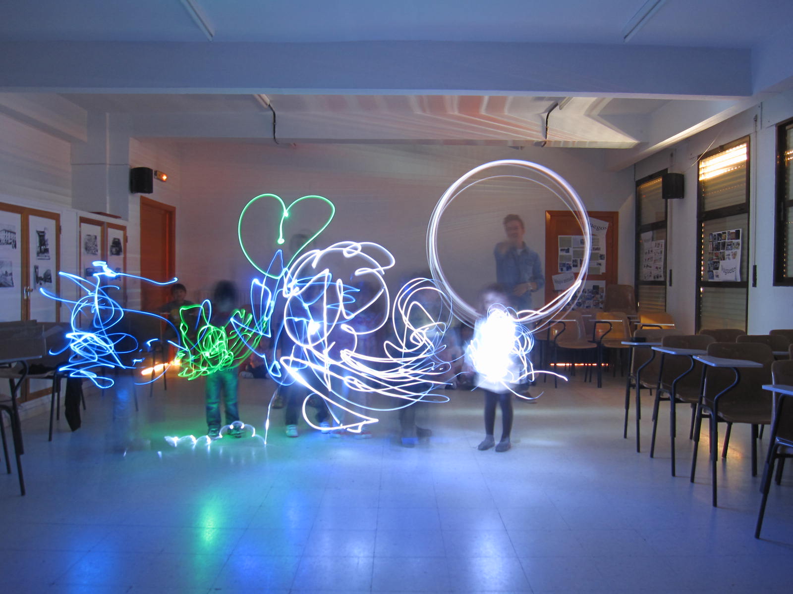 maestranainfantil: LIGHT-PAINTING (PINTANDO CON LUZ)
