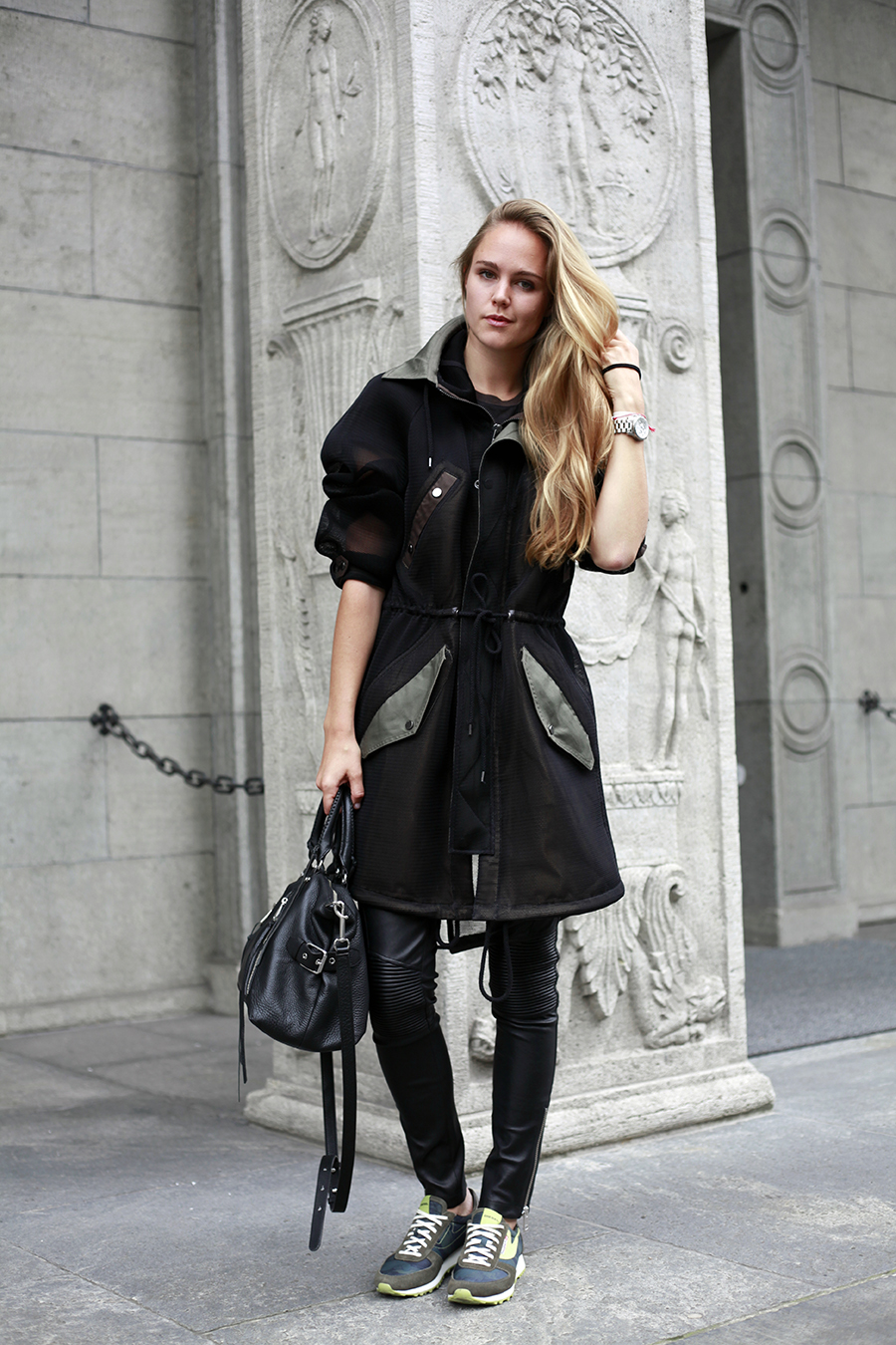 Bonsoir Chérie: The essence of fashion blogging.