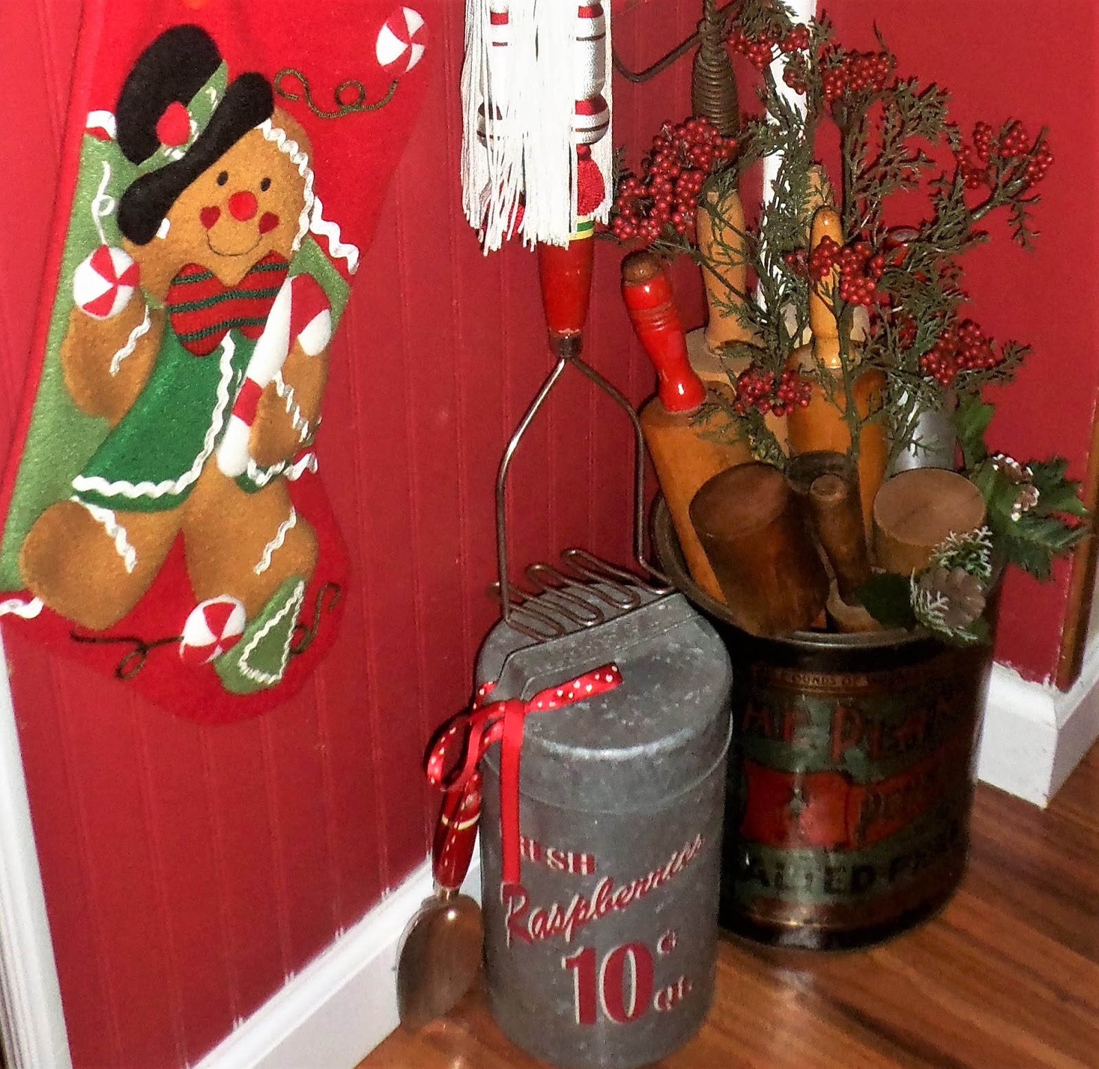 A DEBBIE-DABBLE CHRISTMAS: Gingerbread and Candy Christmas Kitchen ...