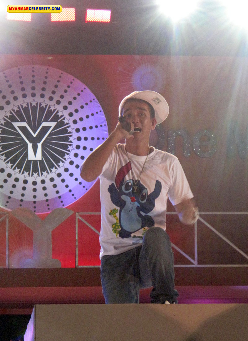 Ye Lay: One Man Show - Photo Album 1