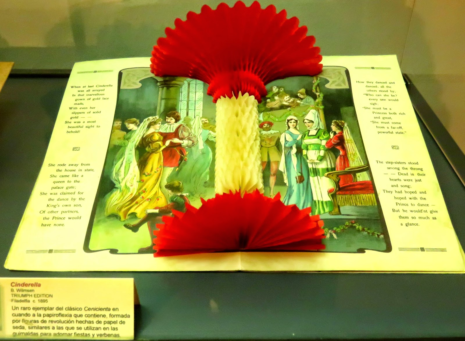 VENTANAS AL PENSAMIENTO: LIBROS MÓVILES Y DESPLEGABLES.