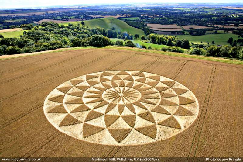What A Crop Circle Or Crop Formation Means? | Wikipedia - THE WORLD OF ...