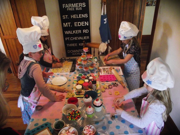 Great Fun etc: A Brilliant Baking Birthday Party
