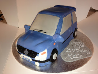 Nicky's Cakes: Another Renault Clio Cake