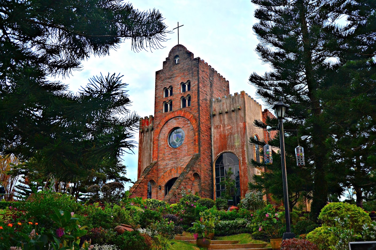 Batangas: Caleruega Transfiguration Chapel