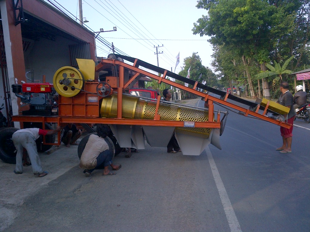 STONE CRUSHER / PECAH BATU / MESIN PEMECAH BATU / MESIN BATU SPLIT ...