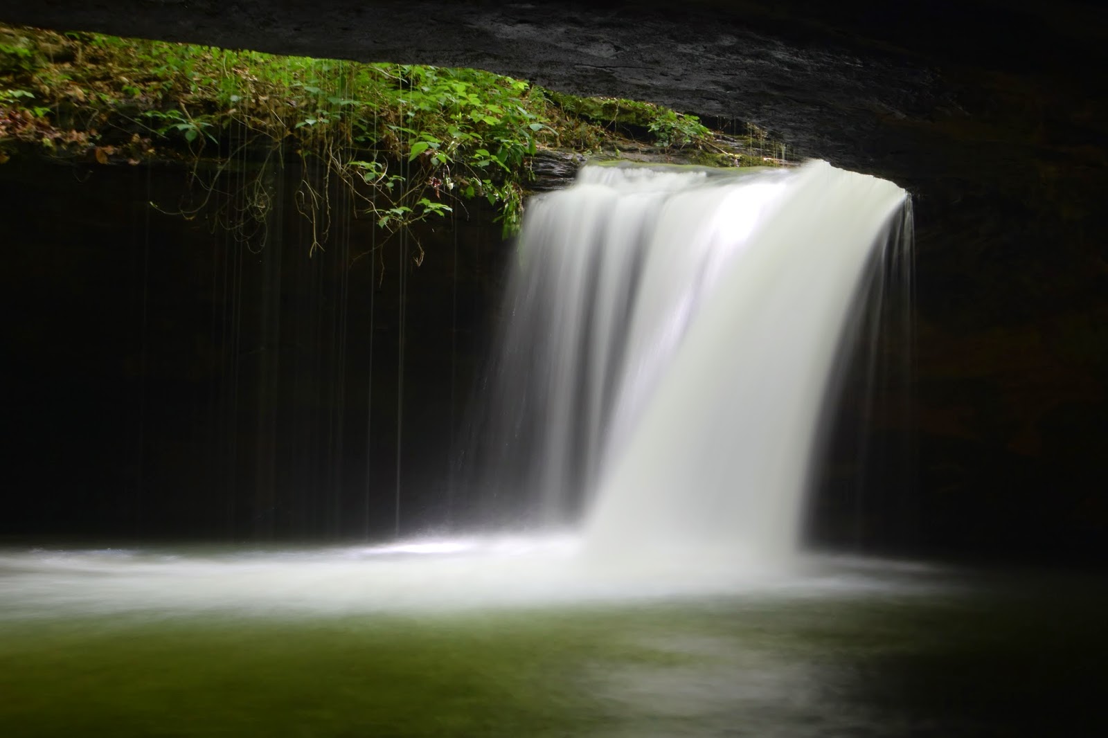 Rick's Hiking Blog: Lower Sarah Hollow Waterfalls and Short Grotto ...