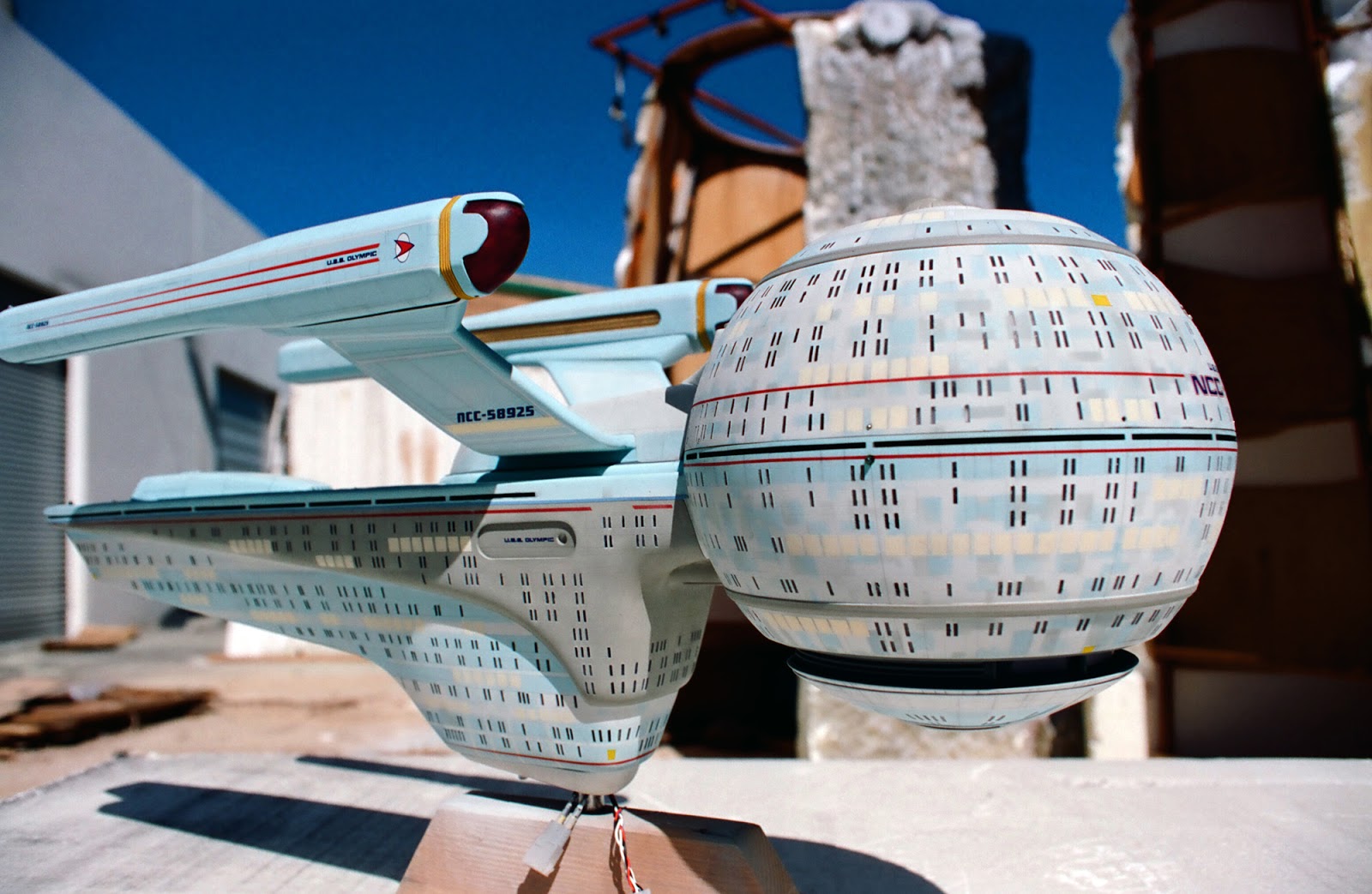 The Trek Collective: Behind the scenes photos of the USS Pasteur