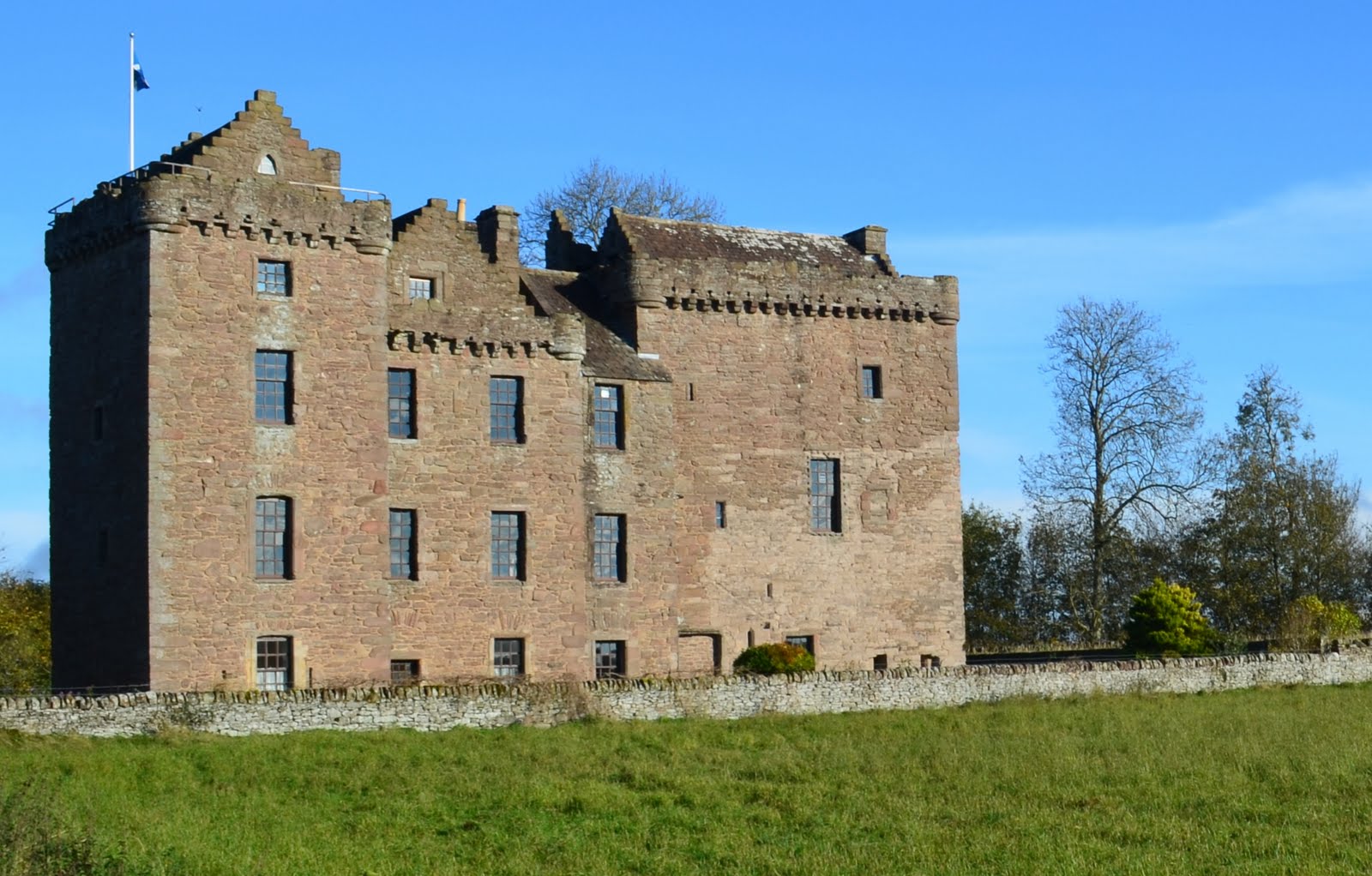 Tour Scotland: Tour Scotland Photographs Huntingtower Castle Perthshire ...