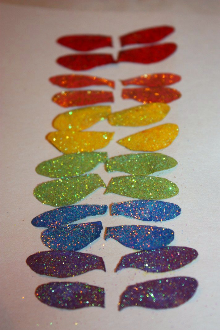 Juise: Twig and Maple Seed Dragonflies