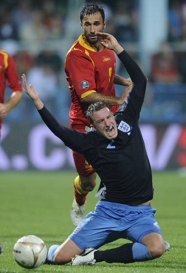 thesteifmastertake: When Phil Jones Plays, Viewer Discretion is ...