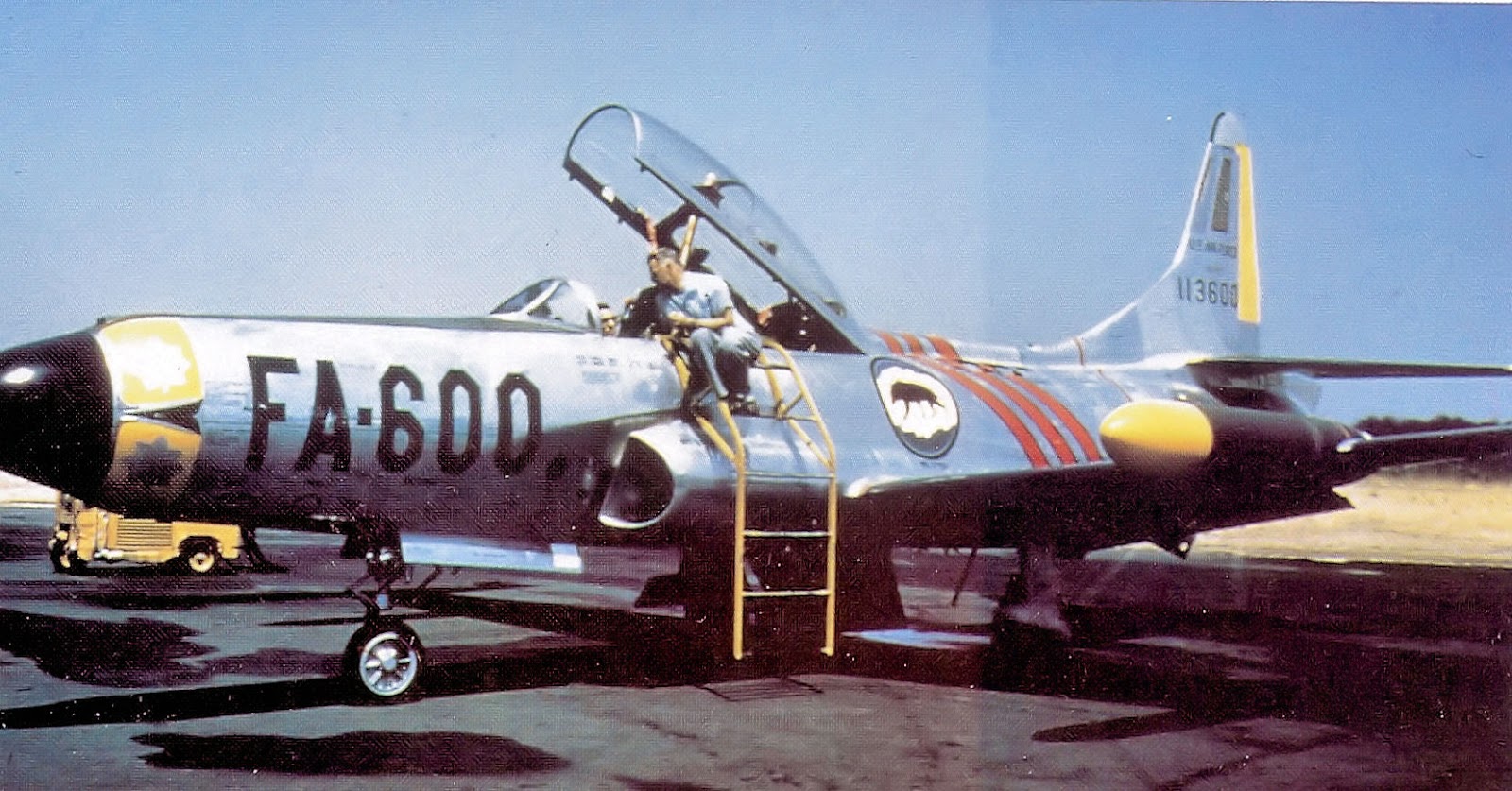 Airplanes in the skies + FAF history: Lockheed F-94 Starfire